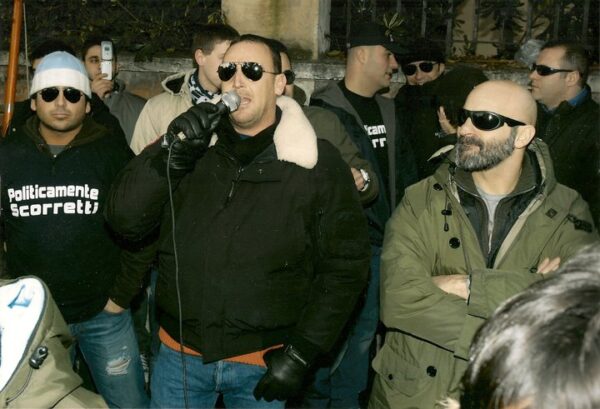 Fabrizio Toffolo e i volti coperti degli ultras - Rivista Contrasti